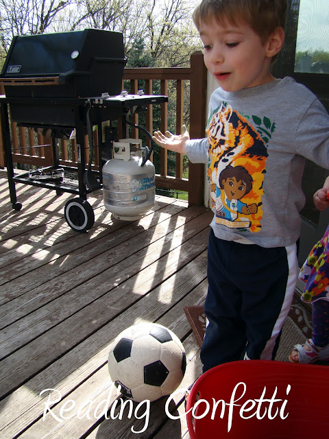 Preschool Physics & Having a Ball with Books ~ Reading Confetti