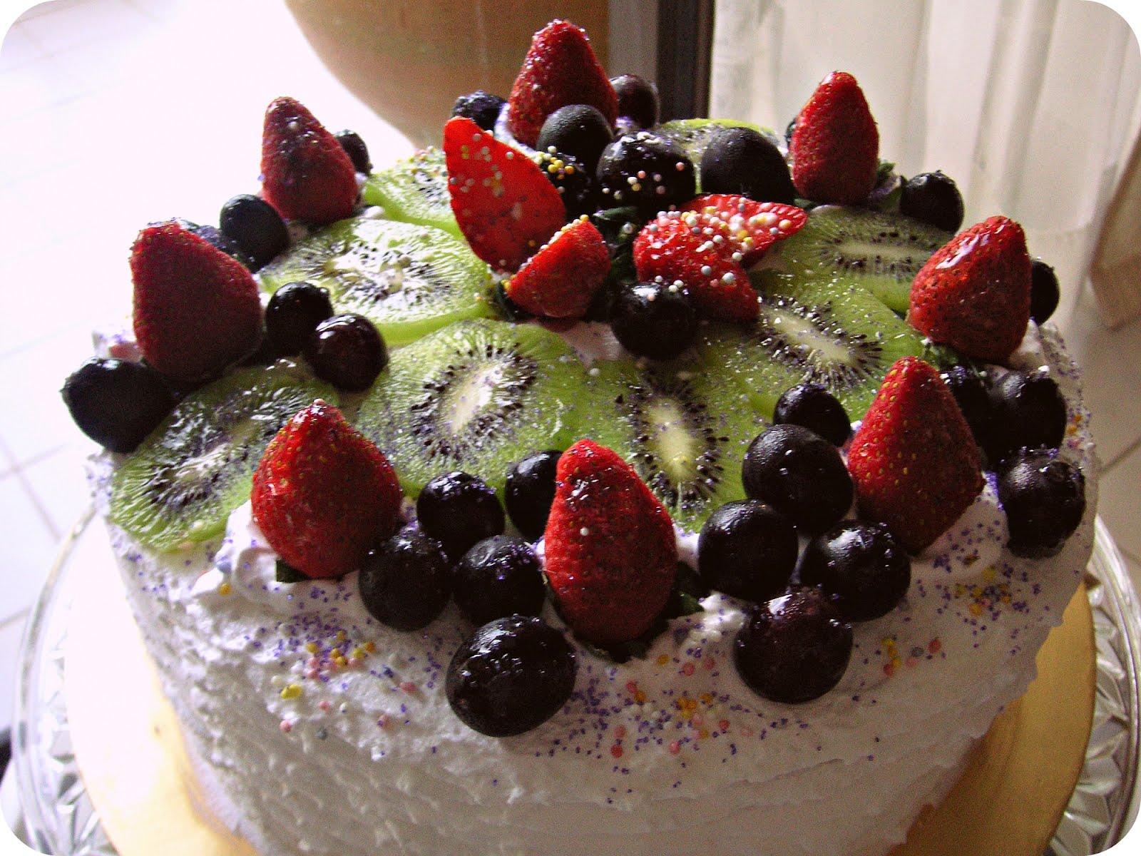 Kim's Mix and Bake: Fresh Fruit Gateau