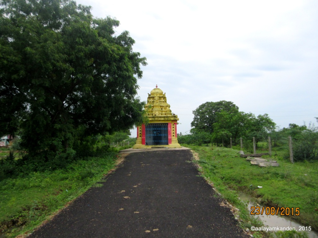 Aalayam Kanden (Temples I saw): The Ganeshas of Thandalam