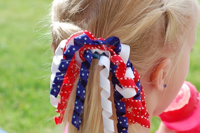 I Like Big Bows: Curly Ribbon hairbow tutorial