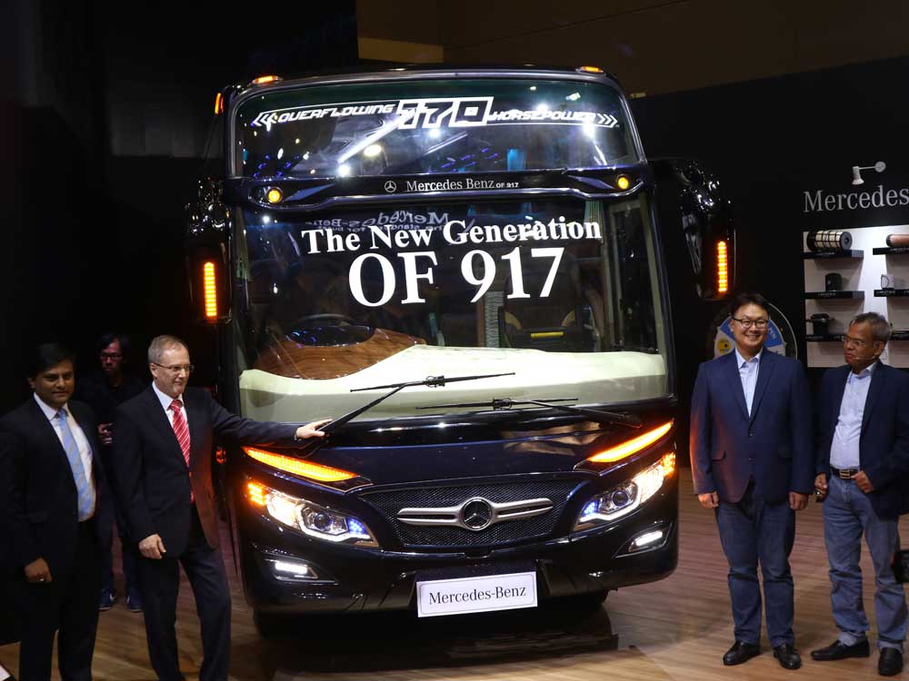 Mercedes Benz presentó en Busworld Jakarta 2019 el chasis OF 917 para ...