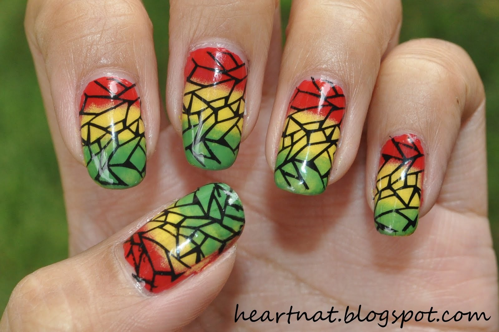 heartnat: Reggae Inspired Nails