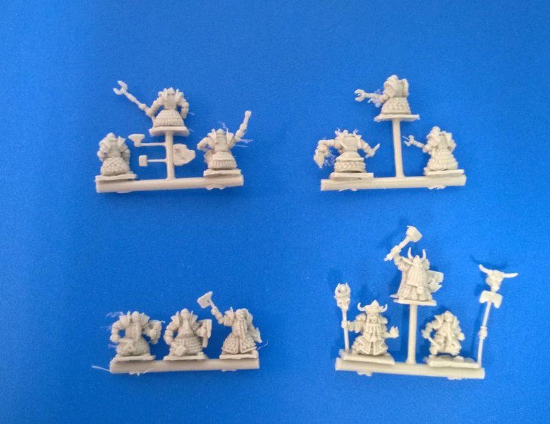 10mm Wargaming: Dwarves from 10mm Fantasy Miniatures