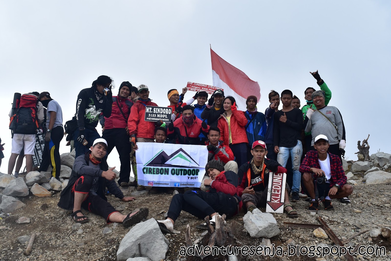 Pendakian Gunung Sindoro via Kledung (Keindahan Puncak & Sensasi Ojek ...