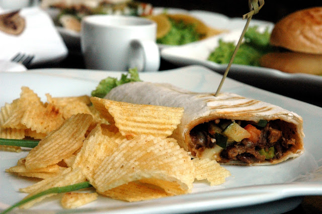 DUDE FOR FOOD: The World's Best in a Cup at Dipdenza Coffee