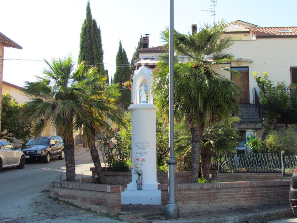 Tabernacoli italiani: Fresagrandinaria. Madonna Immacolata