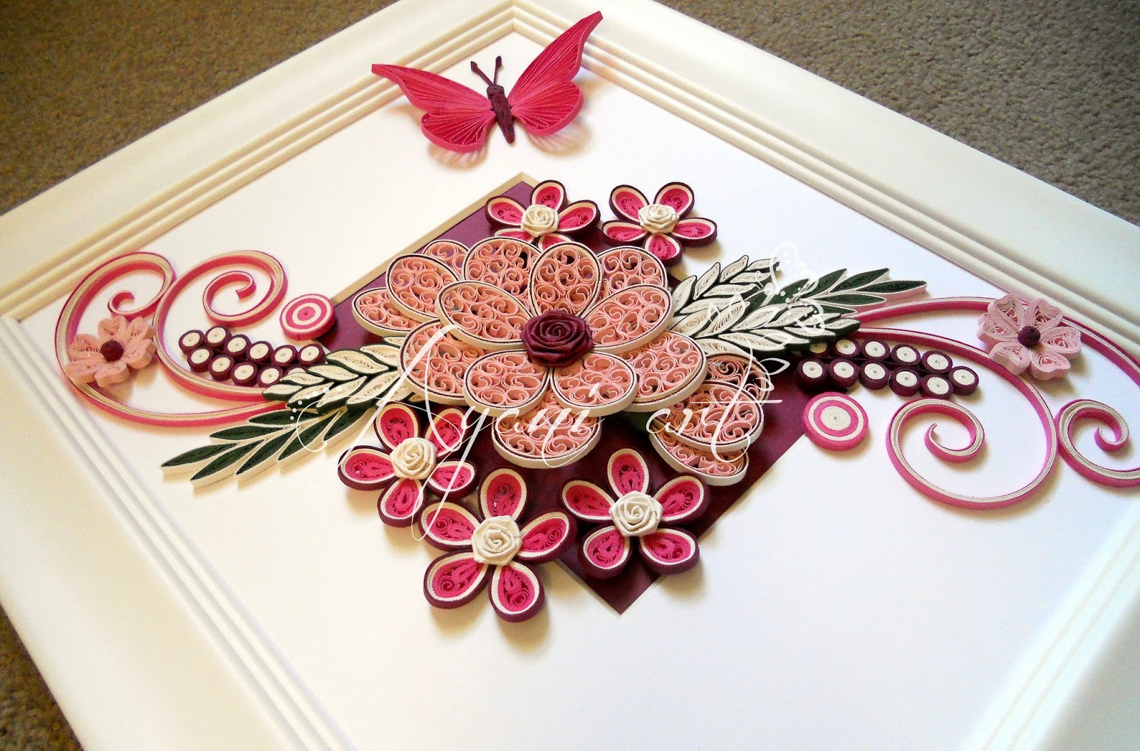 Ayani art: Quilling in pink and white