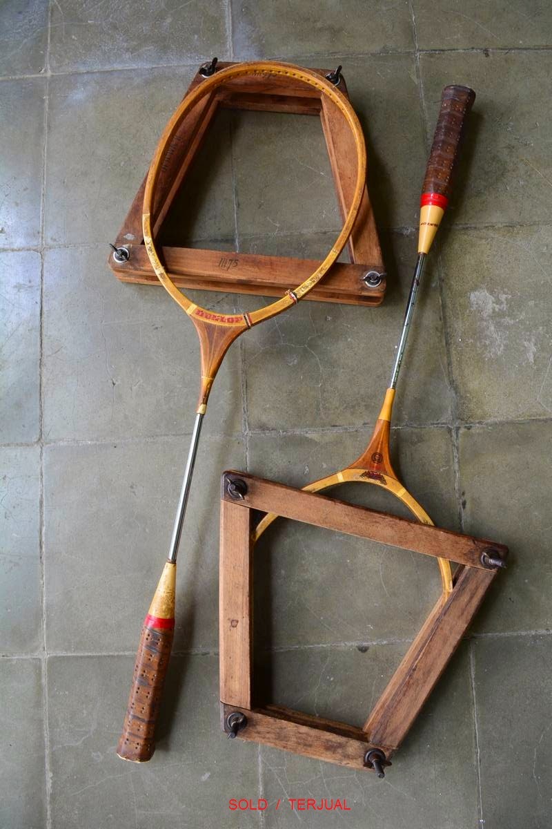 Antik Curio Reklame Lama Vintage & Retro Djojosoepoko: Raket Kayu ...