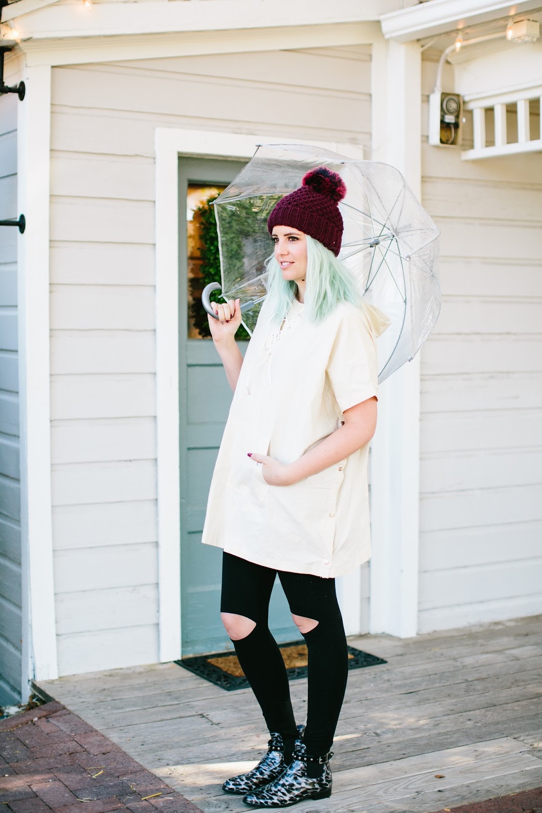 RAINY DAY STYLE | The Red Closet Diary