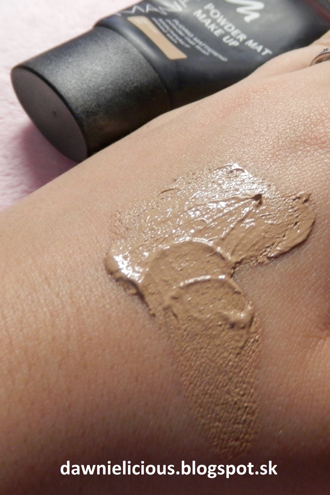 Recenzia: Manhattan - Powder Mat Make up - TheDaniellaBlog| ♥ Beauty ♥ ...
