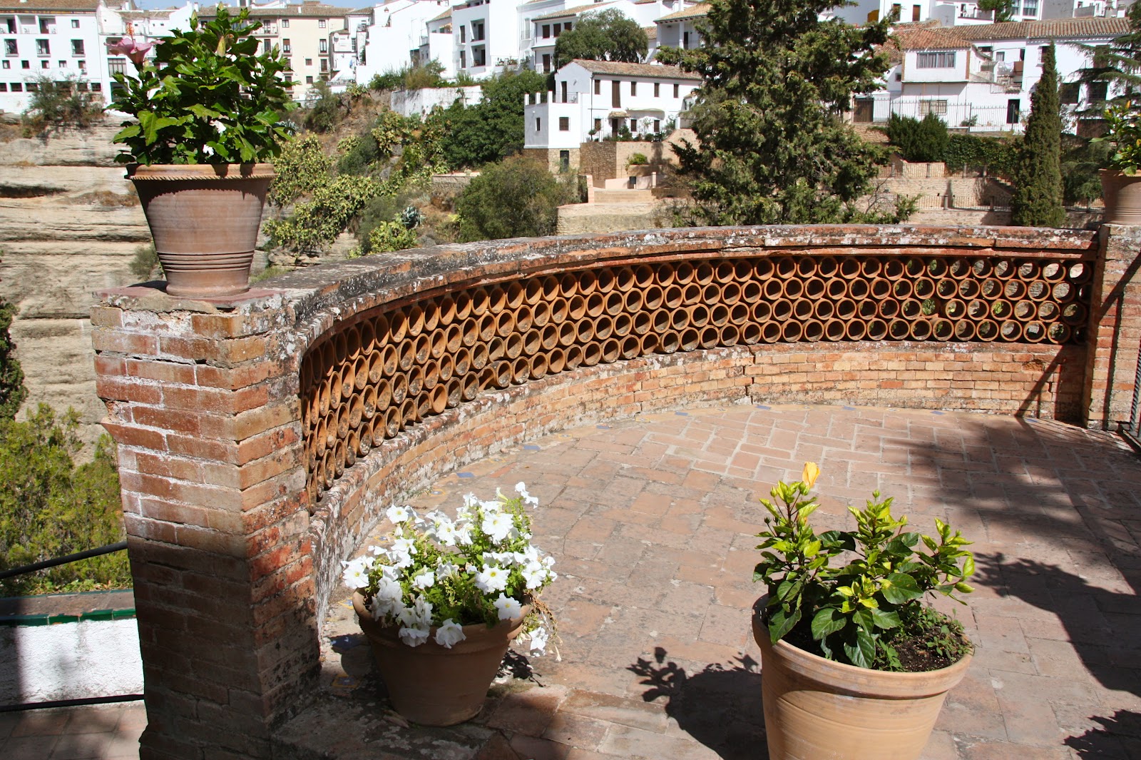 El muro vegetal: JARDÍN DE LA CASA DEL REY MORO, RONDA