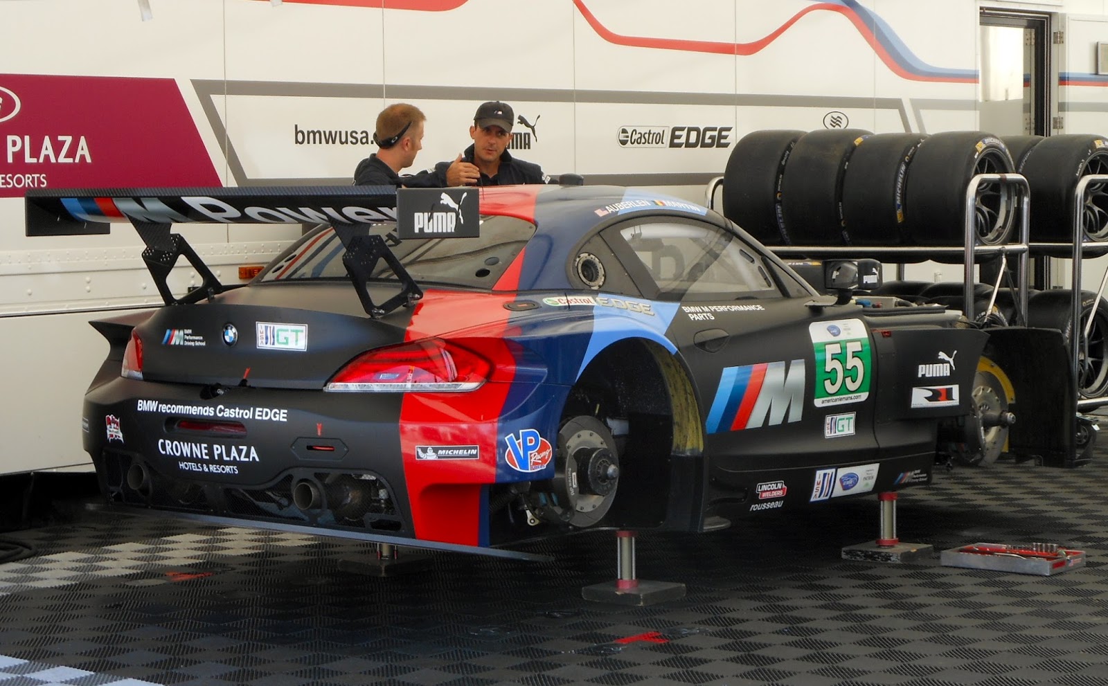 Pilotes Anciens: Road America 2013 ALMS: GT In The Paddock
