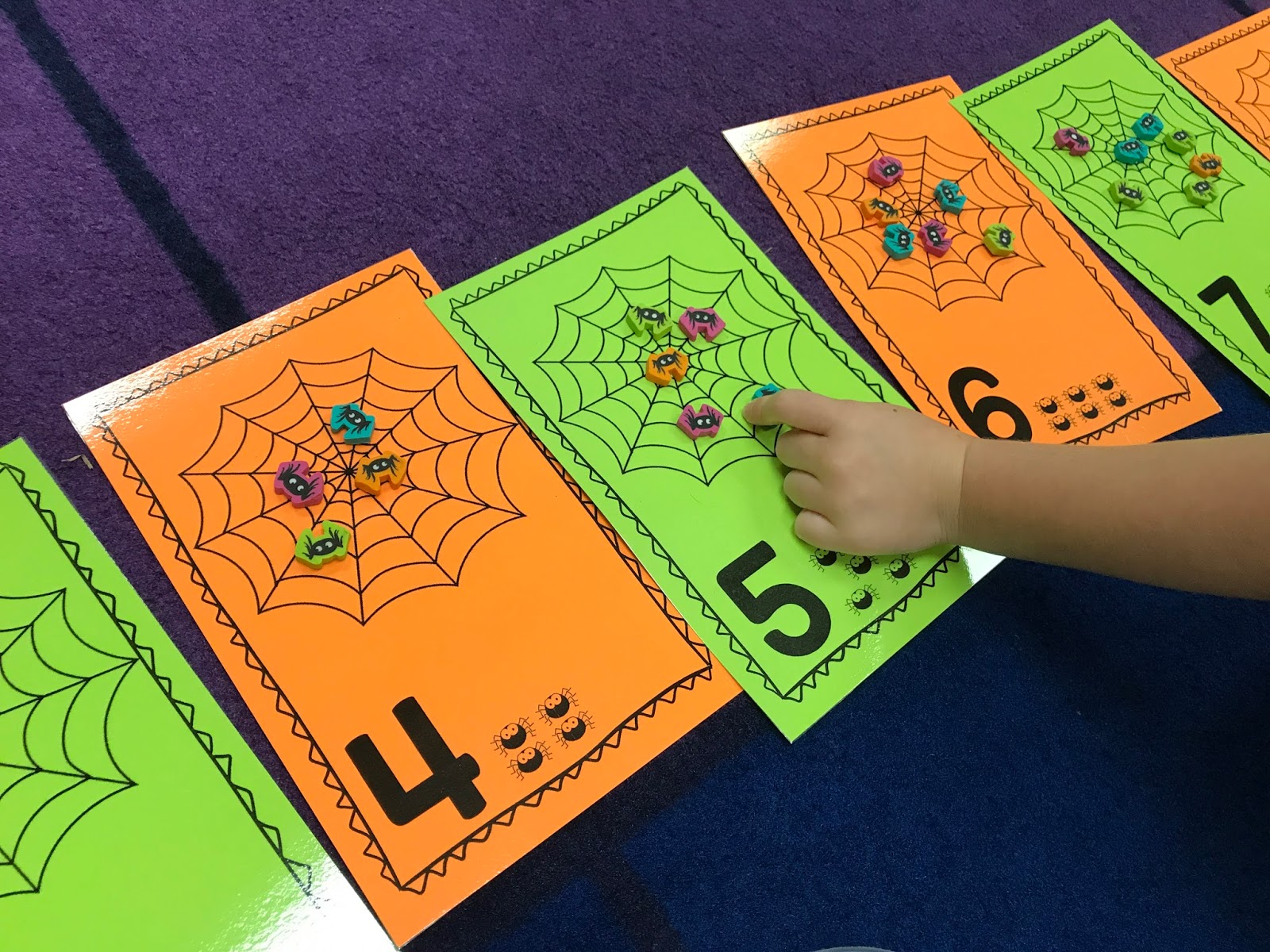 Spider Web Counting Cards | Just Teachy