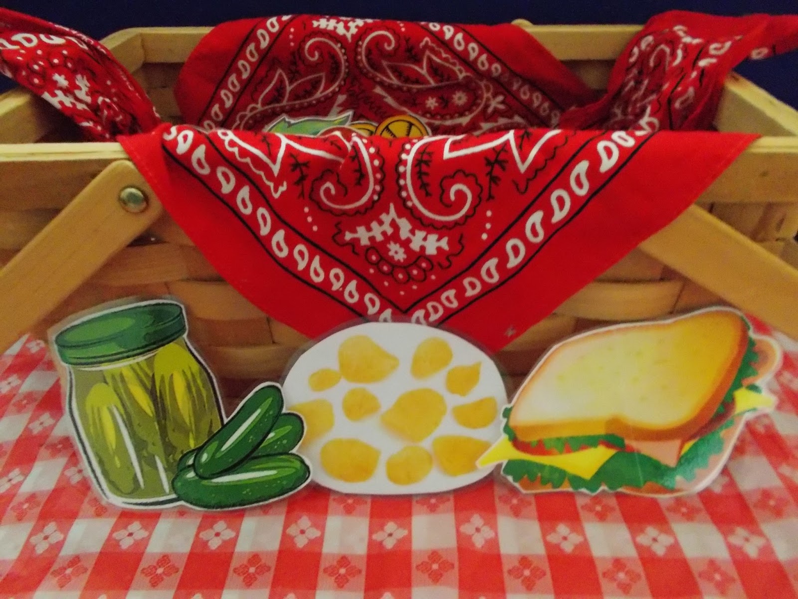 Fun with Friends at Storytime: Picnic time!