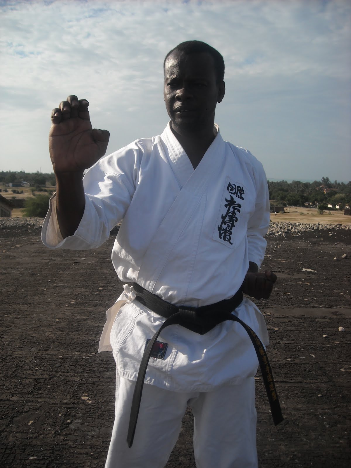 TANZANIAN KARATE: MAPIGO MBALIMBALI NA SENSEI KOLOWA .P. CHIKOKO (4TH ...