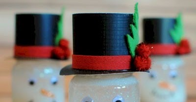 How to Recycle: Recycled Snowman Christmas decor