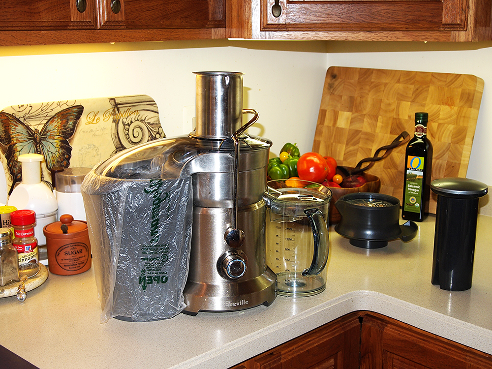 The Queen's Table: Juicing/Smoothie 101