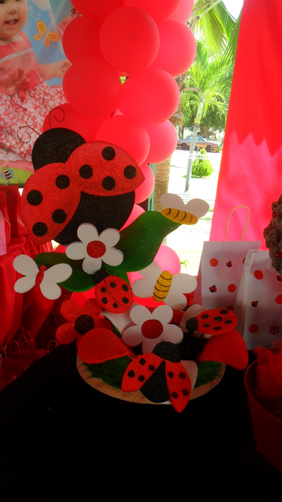 Ursula Newman Eventos: Decoración fiesta infantil LADYBUG
