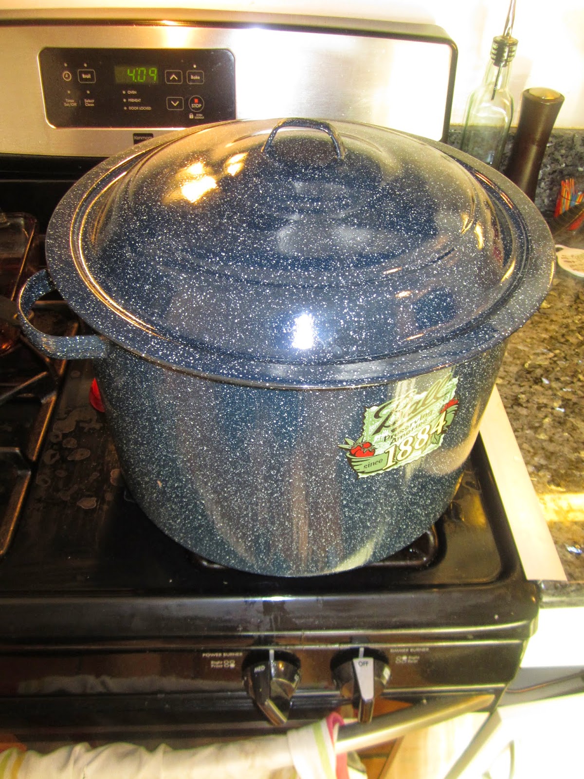 The Backyard Gourmand - San Diego: Box Crabs - Cooking (Steaming) 101