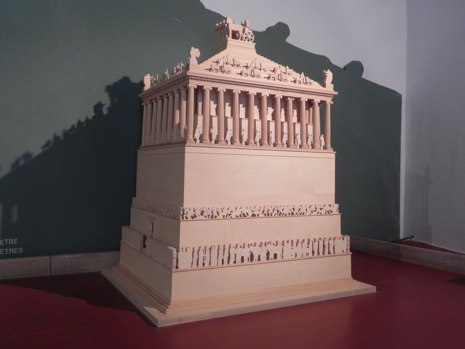 Blog da Lais: O mausoléu de Mausolo - uma das 7 Maravilhas do Mundo Antigo