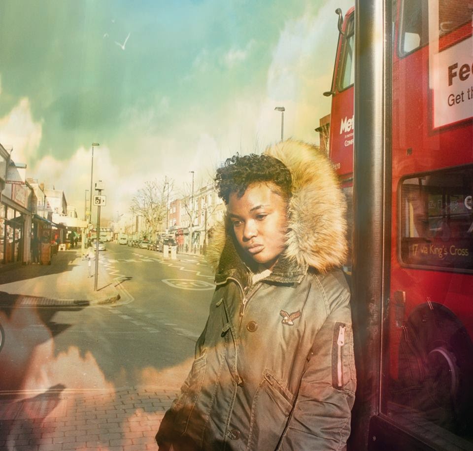 mirolloeselindie: 'Hang Tough' single de debut de Lilith Ai