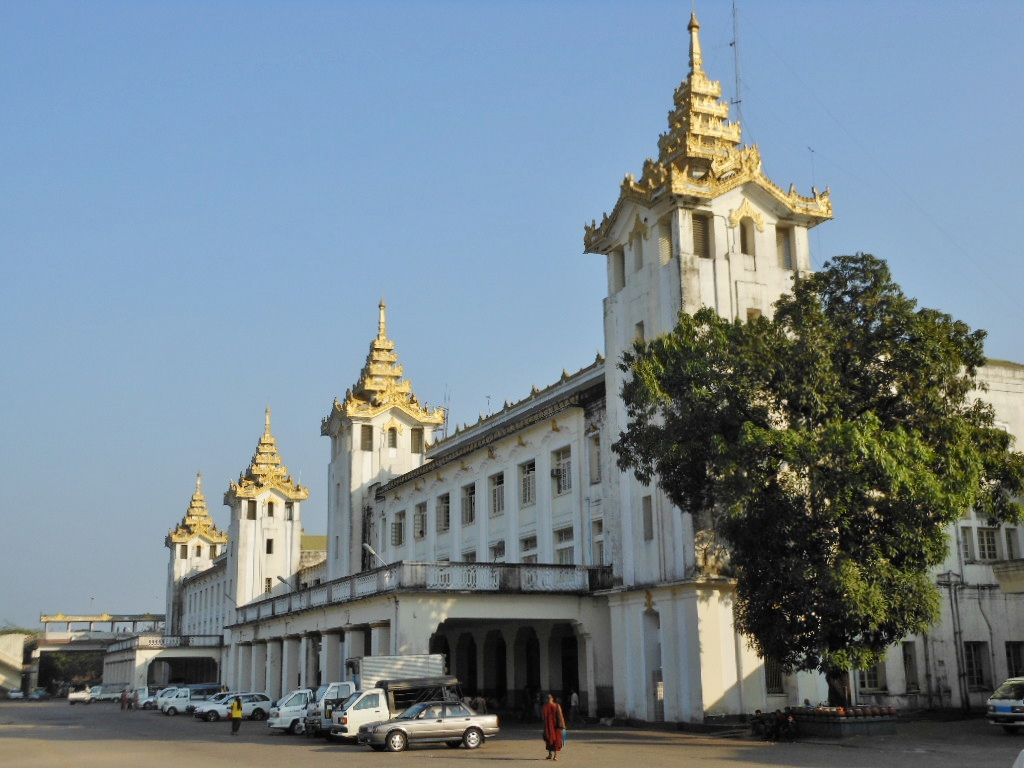 Myanmar Insider: The Yangon Heritage Walking Tour:See old Rangoon ...