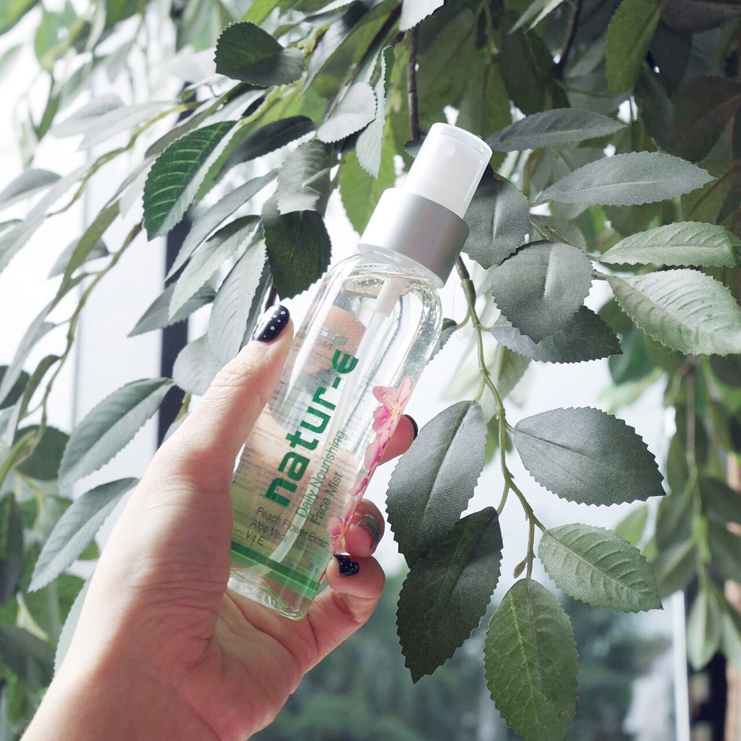 anitamayaa: [BEAUTY REVIEW] Natur-E Face Mist Solusi Bebas Photo-polluaging