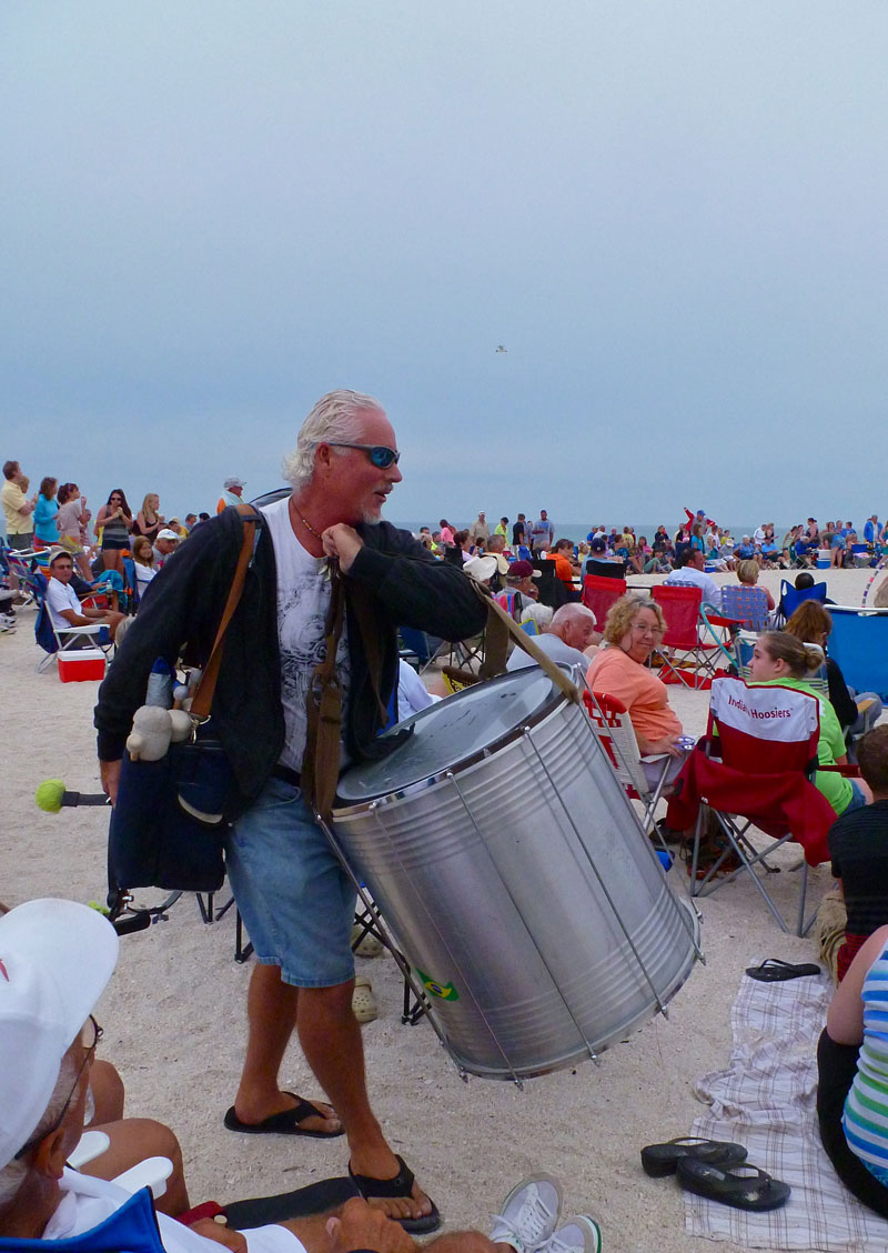 Where's Eldo?: Nokomis Beach Drum Circle