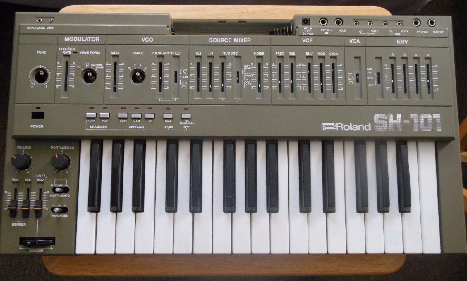 MATRIXSYNTH: Roland SH-101 Keyboard Synthesizer
