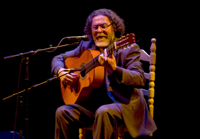 EL SOL,LA SAL Y EL SON: Diego Carrasco