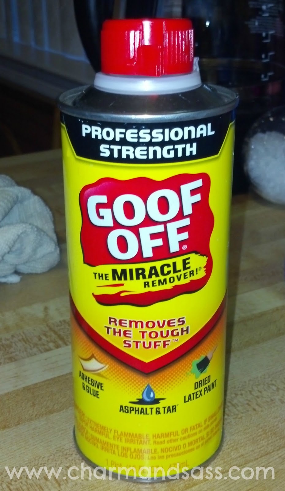 Charm and Sass| A Lifestyle Blog: {DIY} Chalkboard Jars