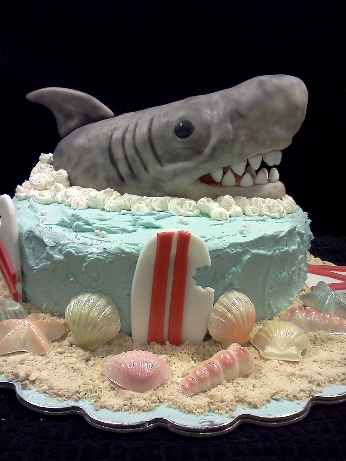 Lindy's Bayside Confections: Shark Cake and Cupcakes
