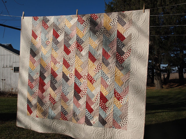 Craft Room Confidential: Friendship Braid Quilt {Front}
