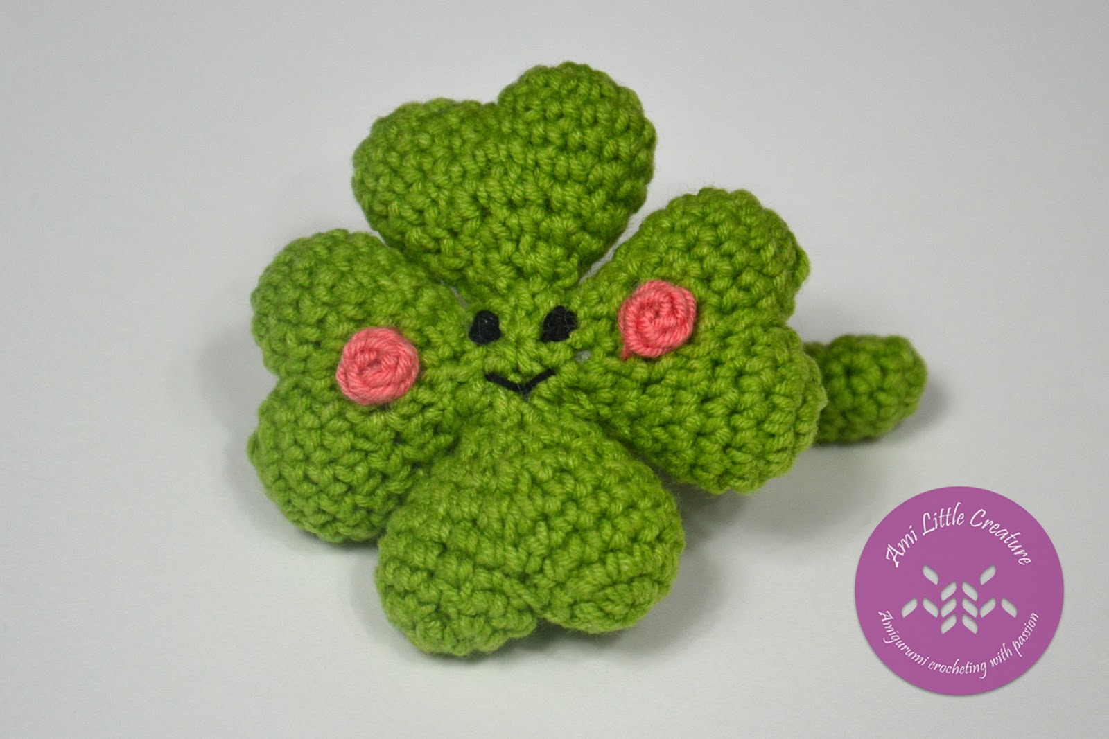 Four-leaf clover FREE PATTERN + TUTORIAL