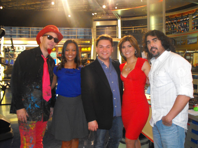 IVAN GALINDO & MARIO CHUY ART STUDIO: Ivan Galindo y Floyd the Rock ...