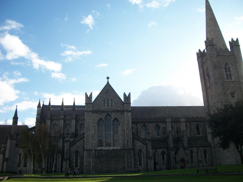 Living in London: Níl agam ach beagáinín Gaeilge. (I only speak a ...