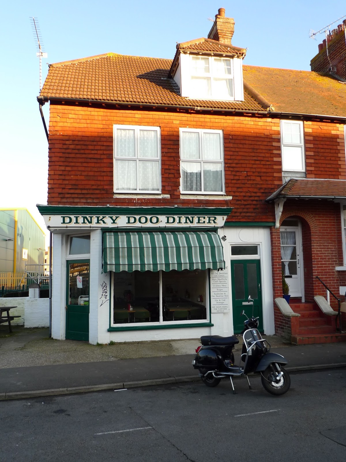 Lucy Melford: The Dinky Doo Diner