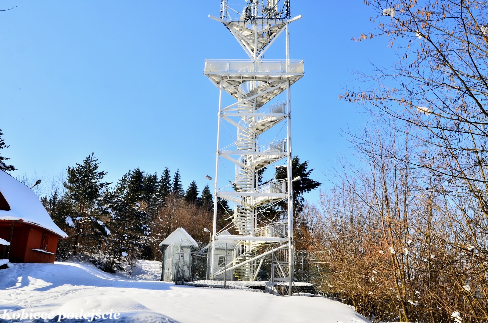 PODRÓŻE NA WEEKEND. MYŚLENICE - GÓRA CHEŁM | Kobiece podejście