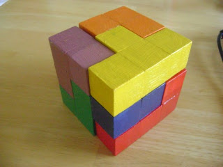 Disseny i dibuix 1º ESO: DISSENY I CONSTRUCCIÓ D'UN CUB SOMA 1º ESO