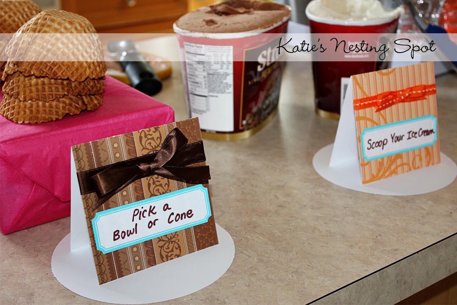 Katie's Nesting Spot: Easy Entertaining: Make Your Own Sundae Bar