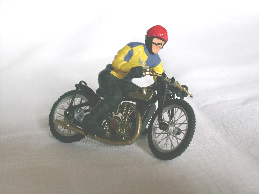 The Milky Speedway: Jack Parker - Jap; Max Grosskreutz - Jap