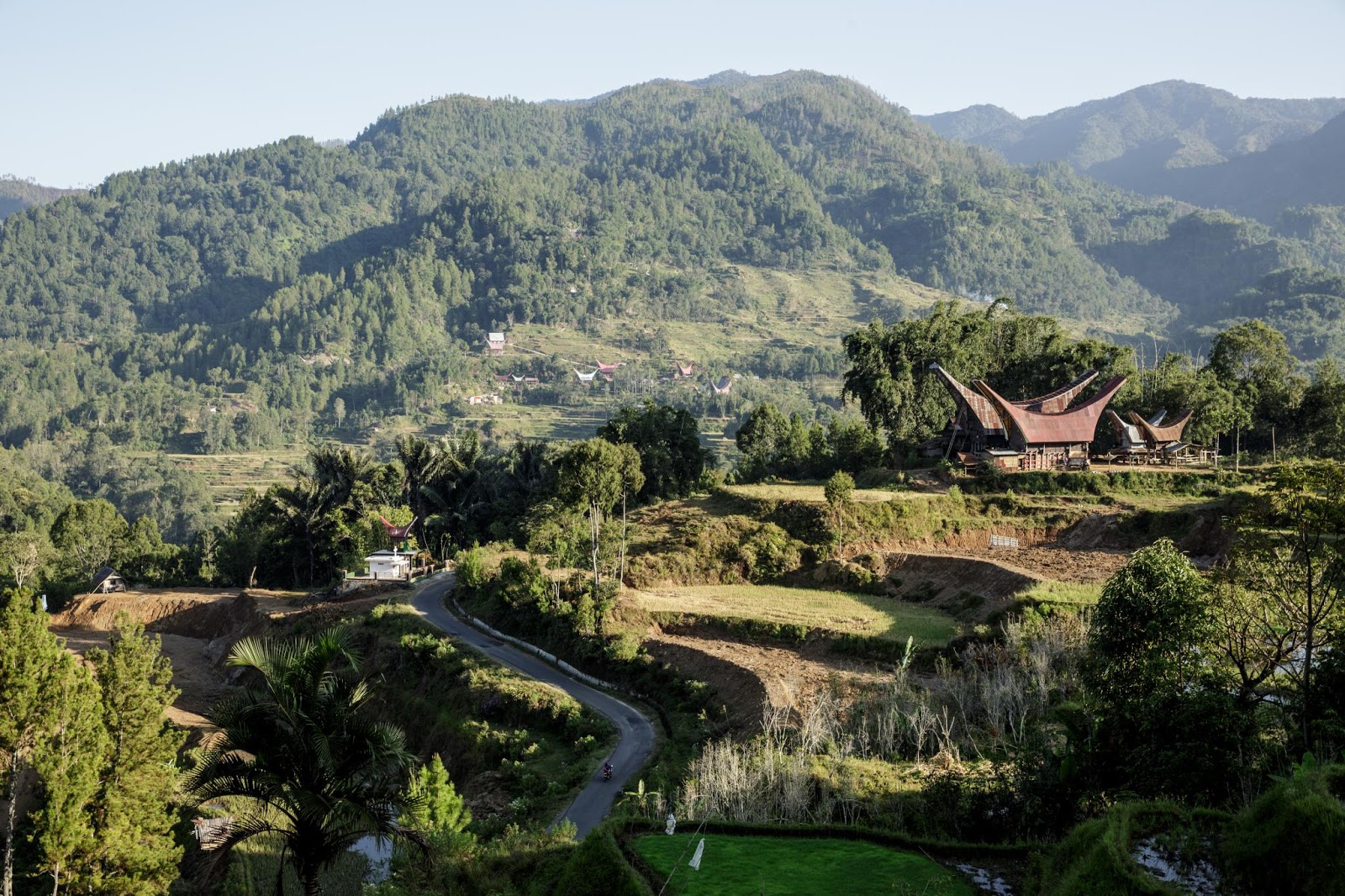 Contemporary Funeral Rituals of Sa'dan Toraja On The Indonesian Island ...