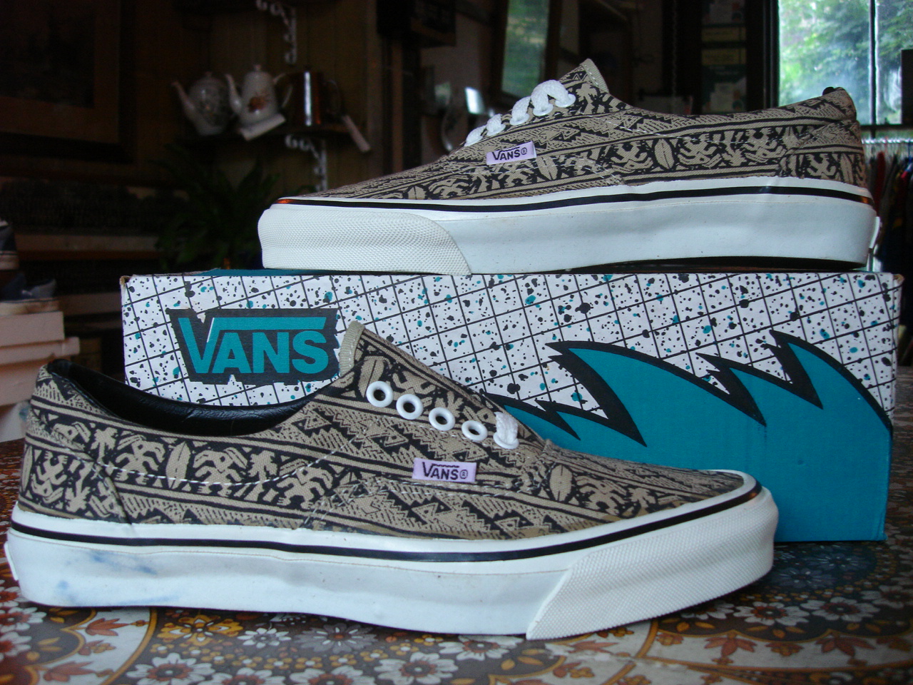 theothersideofthepillow: vintage VANS khaki aztec print style #95 era ...