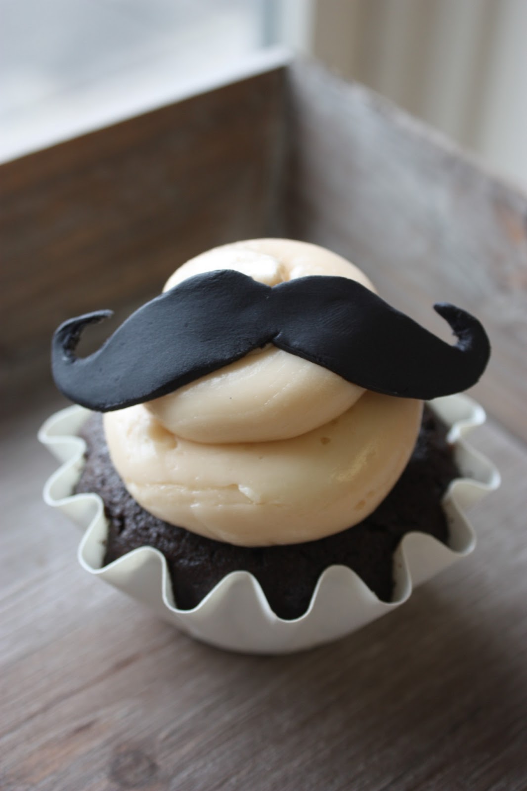 The Sugar Suite Blog: Father's Day Cupcakes at The Sugar Suite!