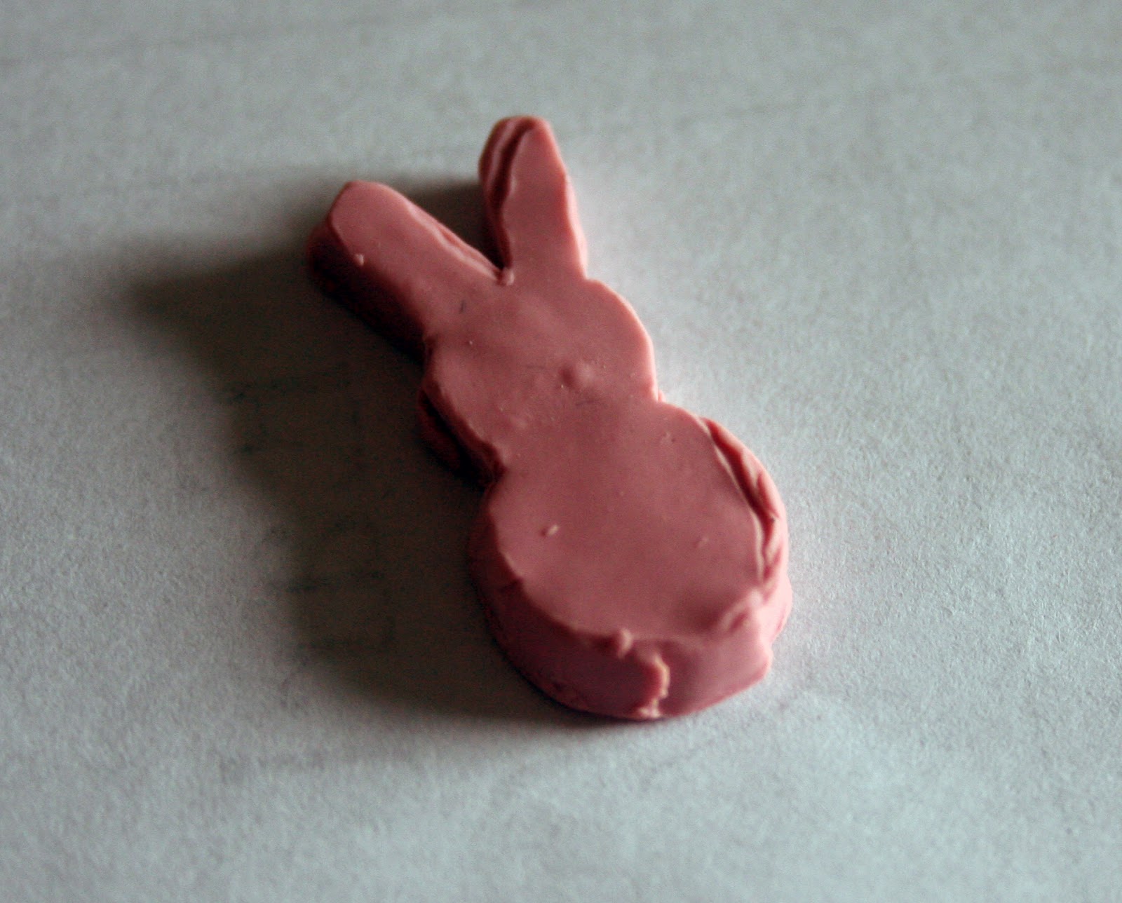 The Experimental Crafter: IC#6- A Glittery Peeps Necklace Tutorial