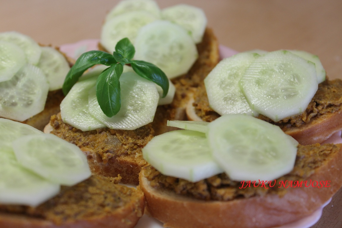 Jauku namuose: Vištienos kepenėlių ir širdelių paštetas