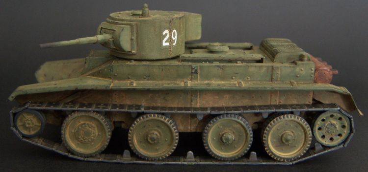 Smallscale dugout: BT - 5 with cylindrical turret