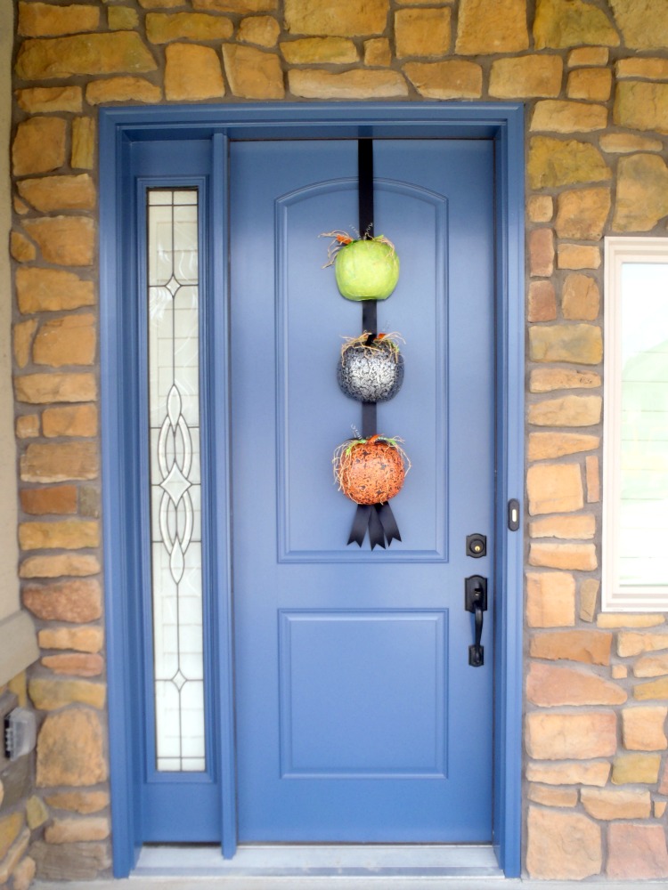 Sister Sally's: Pumpkin Halloween Door "Wreath" Decor