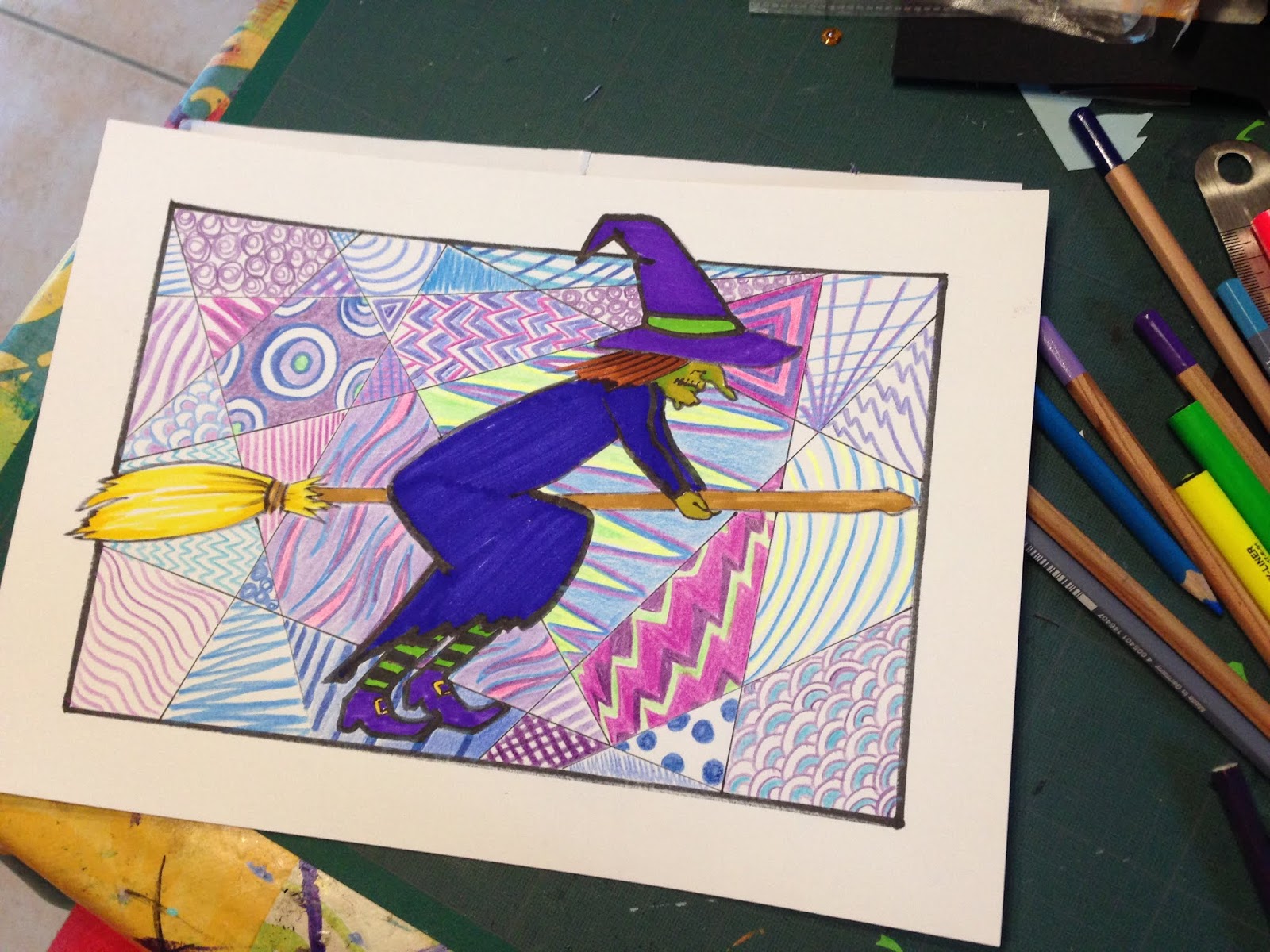 La boite à idées de l' atelier 3B* * *: Sorcière en graphisme