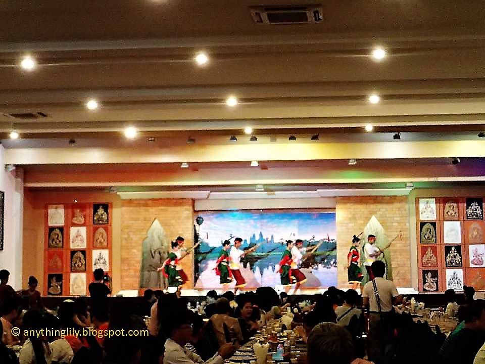 anythinglily: Siem Reap: Tonle Sap Restaurant Dinner Buffet And ...